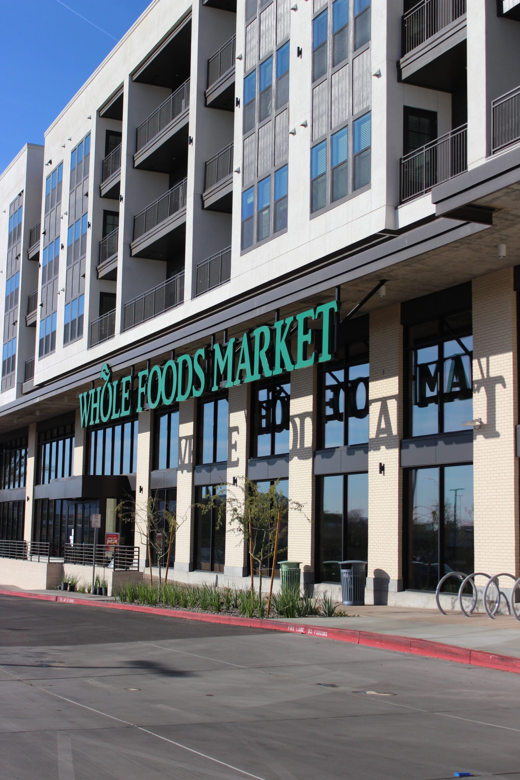 Paradise Valley Whole Foods Market - MOS Glass Contractors